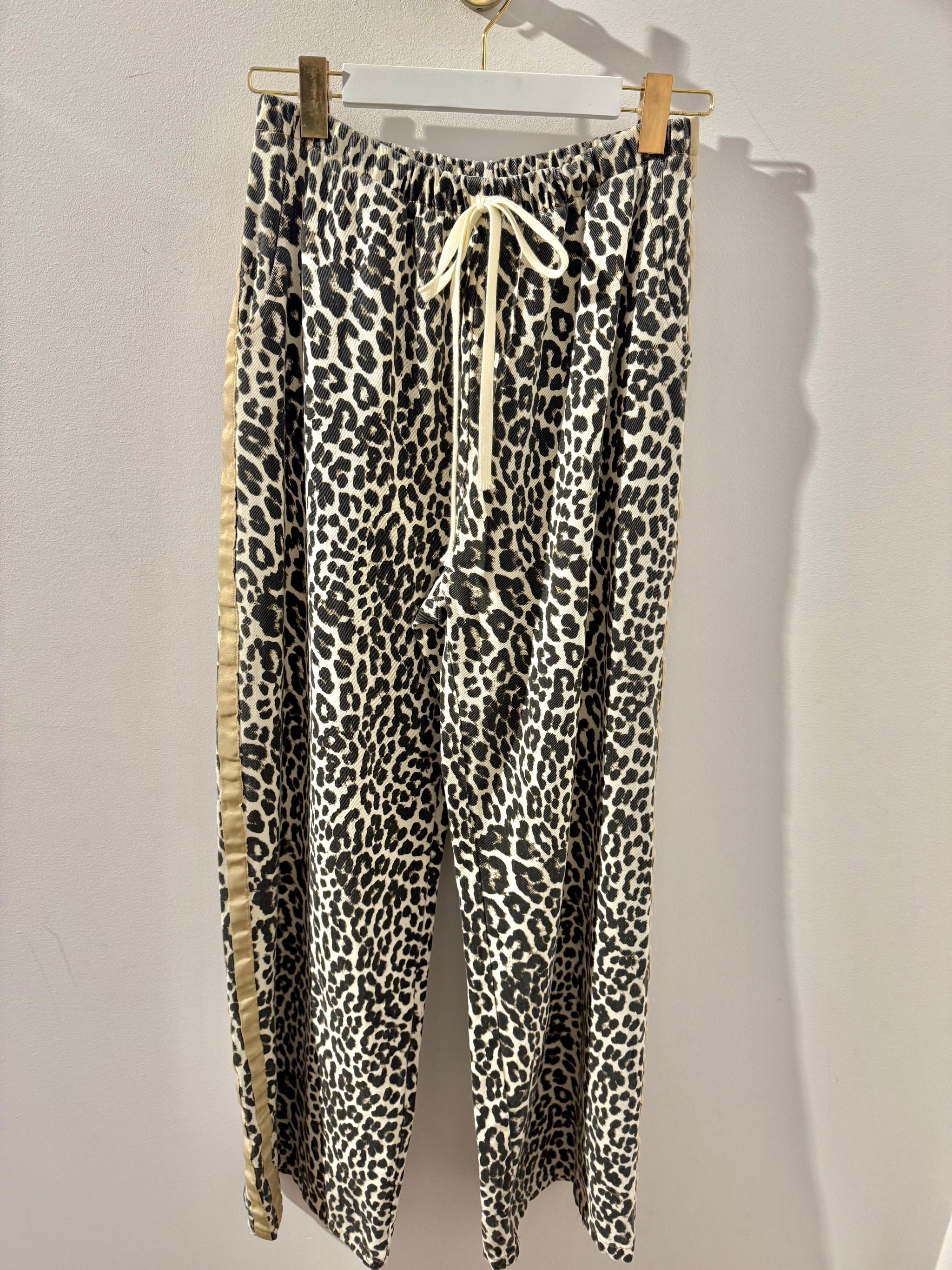 Light Leopard Racer Pants